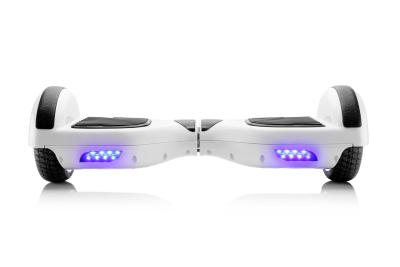 Китай Белое Bluetooth 2 катит самокат электрической собственной личности балансируя 6 дюймов продается