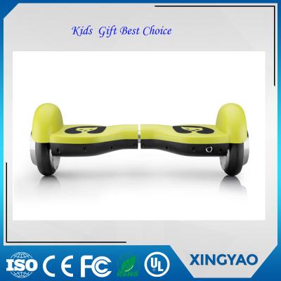 Cina Motorino variopinto Hoverboard dell'equilibrio di due bambini della ruota con le luci principali in vendita