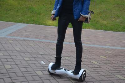 Cina Auto delle ruote doppie che equilibra il bordo di spostamento del motorino elettrico, ruota di equilibrio dell'aria in vendita