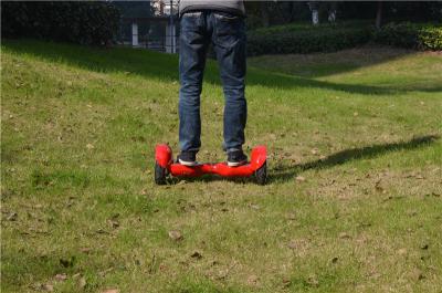 Cina Un pattino motorizzato di 2 ruote, motorino elettrico d'equilibratura del monociclo di auto in vendita