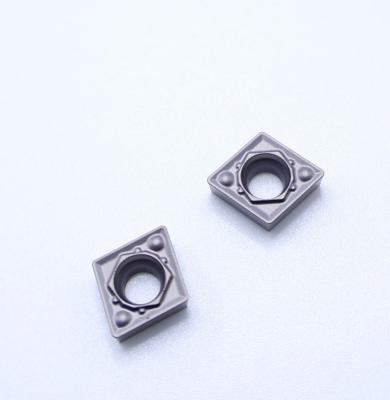 China Werkstuk van koolstofstaal CCMT060204-1HQ MC3015 Cermet-snijgereedschapsinvoegsels met breukbestendigheid en glad oppervlak Te koop