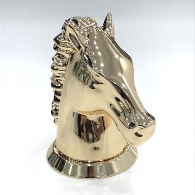 China Superfície lisa Zamac Botella de perfume tampa 32 * 56 * 57mm cor personalizada 10000pcs à venda