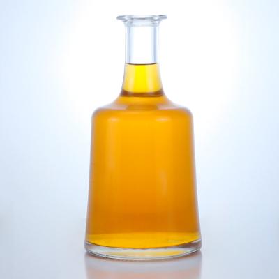 Cina Bottiglia di vetro a forma di campana per gin rum champagne brandy whisky colore chiaro o personalizzato in vendita
