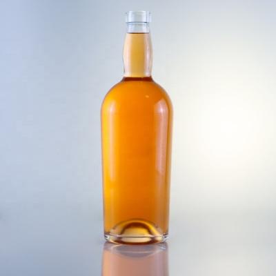 Cina Disegno unico 700ml 750ml Brandy Vodka Tequila bottiglia di vetro con logo personalizzato di sughero in vendita