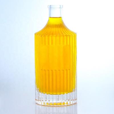 Cina 500 ml 750 ml 1000 ml bottiglia di vetro trasparente vuota per vodka gin rum whisky brandy in vendita