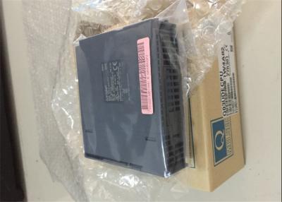 China Tipo regulador programable Q04UDVCPU 5 V DC de la entrada análoga de la lógica del PLC en venta