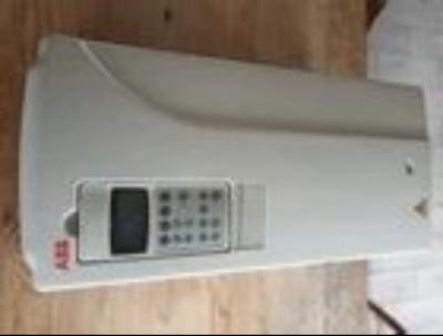 中国 ABB ACS800-01-0040-3 + E200 エネルギー節約とHVACアプリケーションのための変動周波数インバーター 販売のため