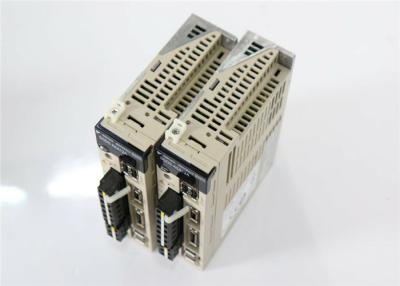 중국 새로운 고유 YASKAWA I50 와트는 0.64A 모터 SERVOPACK SGDS-A5A12A 자유로운 선박을 출력했습니다 판매용