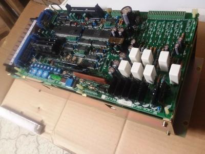China KILOVATIO SERVO SERVO 200 V DEL ANÁLOGO 1 DEL REGULADOR DE LA IMPULSIÓN SERVOPACK DE LA CA DE YASKAWA CACR-SR10SB1AF en venta