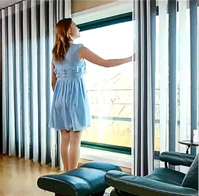 China Elegant light filtering light blue Shangri la blinds vertical with Smart home system app/with manual chain rope for sale