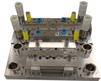 Cina Lamiera sottile che timbra tolleranza dei creatori del dado e dello strumento all'interno di +/-0.001mm/metal che timbra le parti in vendita
