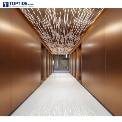 Cina Pannello di rivestimento in alluminio di larghezza 1220 mm con imballaggio a pallet in legno in vendita