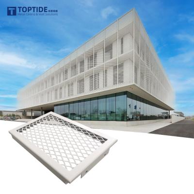 Cina Pannello di soffitto in maglia di alluminio a taglia di buco personalizzato per impianti accreditati ISO9001 in vendita