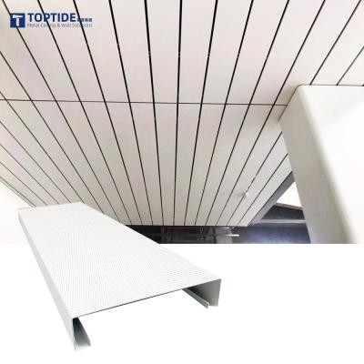 Cina soffitto metallico lineare bianco rivestito in polvere con caratteristiche antincendio e antimuffa in vendita