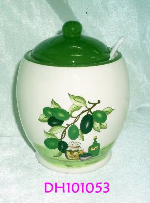 Cina Barattolo di biscotto ceramico di progettazione verde oliva con i piccolo cucchiai 9,5 x 9,5 x 13 cm della porcellana in vendita