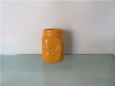 Cina Vasi crema gialli del caffè e dello zucchero del tè con le parole di sollievo o i logo 10 x 10 x 20 cm in vendita