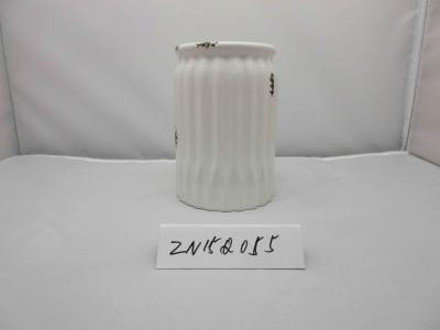 Cina Vaso ceramico dello zucchero della dolomia bianca con effetti 10,5 x 10,5 x 22,5 cm della ruggine del ferro in vendita