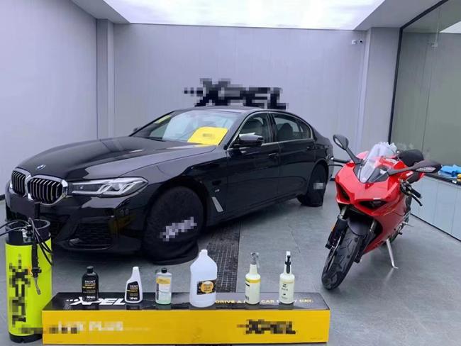 Product Show 4