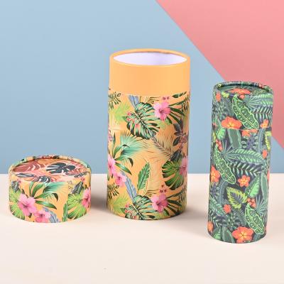 Cina Spedizione di tubi di carta per oli essenziali cosmetici stampati su misura e personalizzati per la tua attività in vendita