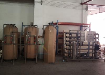 Cina Dispositivo industriale di osmosi inversa dell'impianto per il trattamento delle acque 3TPH del RO con l'addolcitore dell'acqua in vendita