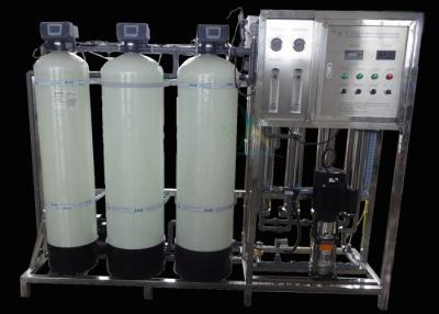 Cina Sistema di trattamento di filtrazione dell'acqua di osmosi inversa 1000L/H con l'addolcitore dell'acqua in vendita