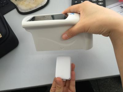 Cina Il metro di lucentezza della pittura di alta precisione, dati del tester 300gu USB di lucentezza di 60 gradi di 3nh HG60 Port in vendita