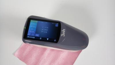 China Comprimento de onda 700nm UV do espectrofotômetro 3nh YS3060 400/de Digitas da cor para a verificação de diferença fluorescente da cor da amostra à venda