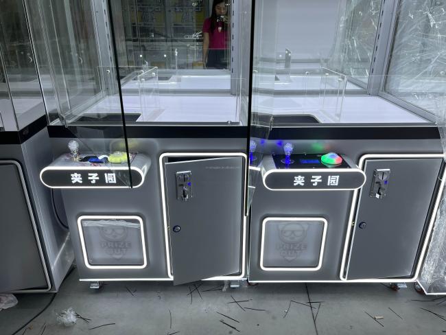 Dreamland Claw Crane Machine control panel