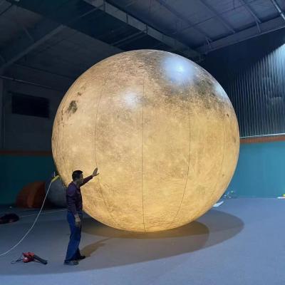 Cina Grande palloncino lunare gonfiabile Modello gigante Decorazione pubblicitaria Modello lunare gonfiabile con luce led variabile in vendita