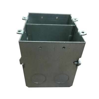 Cina Estensione Ring With Knockouts Fixing Screw della scatola quadrata di spessore 1.60mm in vendita