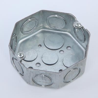 중국 4 갱 Mansory 강철 도관 상자 1.60mm 간격 아연 도금된 1/2