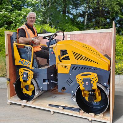 China Hydraulic Drive on Cab Vibrating Compactor Roller Asphalt Vibratory Plate Compactor 3 Ton Asphalt Roller for Sale for sale