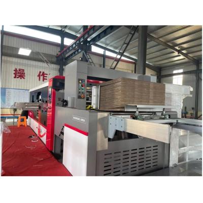 Cina Macchine automatiche per il taglio e la creatura di cartoni a stampo piatto per l'industria degli imballaggi in vendita