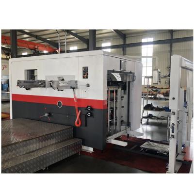 Cina 380V macchina automatica per il ritaglio e il taglio a stampo di piastre di cartone tecnologia avanzata in vendita