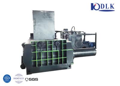 China 7.5 KW Máquina de embalaje de chatarra de metal con descarga de balde de salida hacia adelante en venta