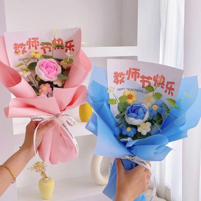 China Teacher’s Day Exclusive Rose Bouquet Handmade Knitted Floral Gift Realistic-Looking Yarn Flowers for Teachers for sale