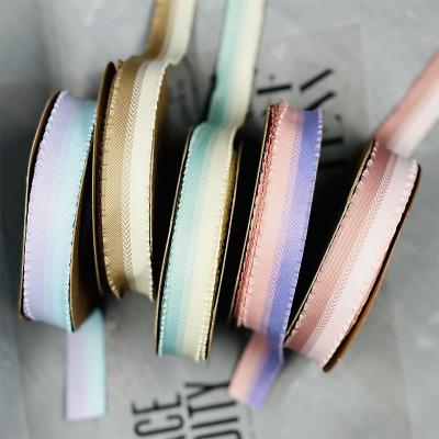 중국 국경을 넘나드는 한국 스타일의 꽃 포장 매트 사틴 리본 생일 케이크 선물 상자 꽃받침 리본 공장 가정 혼합 도매 판매용