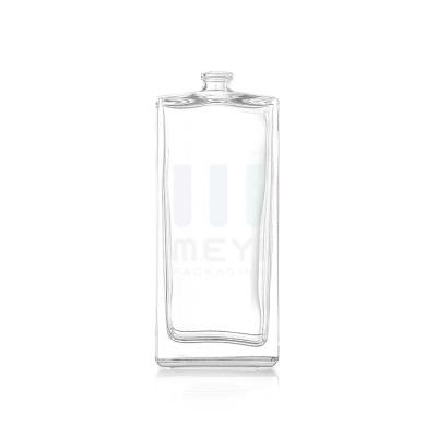 Chine Bouteille en plastique de parfum de luxe en rectangle/ovale/irrégulier pour usage cosmétique à vendre