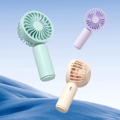 Chine Mini ventilateur portable 300mAh Batterie 1H Autonomie Prend en charge 1.5H Chargement Type-C Interrupteur Situé à l'arrière Rose Bleu Violet à vendre