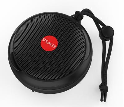 중국 IPX7 방수 기능이 있는 휴대용 Bluetooth 5.3 스피커 52mm 드라이버 3W 출력 Type-C 고속 충전 스피커 블랙 / 레드 / 블루 / 그린 판매용
