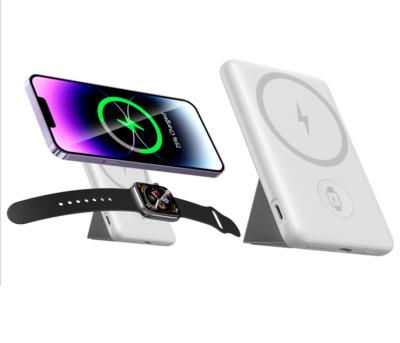 China 10000mAh Magnetic Wireless Power Bank Dual Type-C Input Output 22.5W Max, 15W Qi Charging Smart Watch Charging Built-in Brack for sale