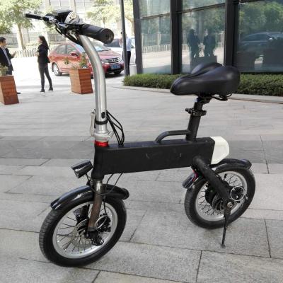 China Equilibrio eléctrico del uno mismo de la vespa del transportador humano de 2 ruedas minúsculo en venta