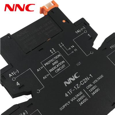 China Relé de estado sólido delgado serie NNG41 con rendimiento superior e indicador LED para aplicaciones industriales en venta