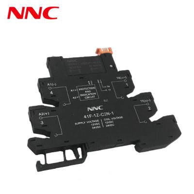 China Relé de estado sólido delgado serie NNG41 con rendimiento superior e indicador LED para aplicaciones industriales en venta