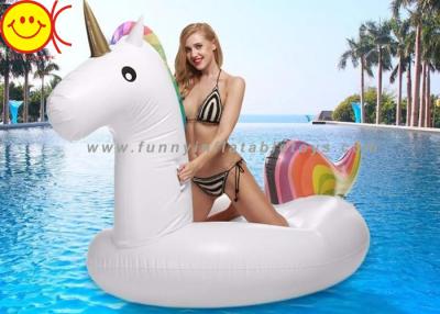 Chine La piscine gonflable de licorne géante flotte des jouets de piscine de licorne d'arc-en-ciel de PVC de 270cm à vendre