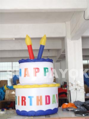 Cina Decorazioni attraenti su ordinazione di Inflatables di festa della torta di compleanno per il partito in vendita