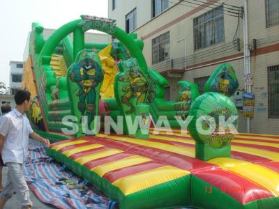 Cina Acquascivolo gonfiabile del doppio UV attraente di resistenza con i buttafuori di salto in vendita