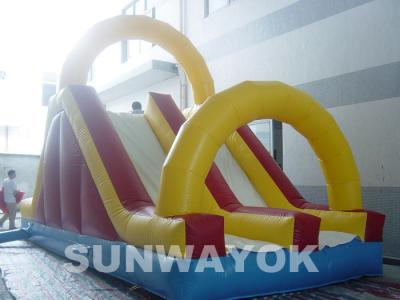 Cina grande scivolo gonfiabile commerciale di 7M x di 3.6M x di 4.2M con la tela cerata del PVC 18Oz in vendita