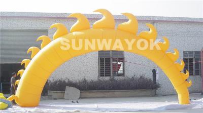 Cina Arco della fiamma gialla all'aperto/portone gonfiabili di Inflabalbe per annunciare in vendita