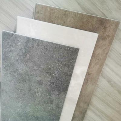 Cina Facile da installare pavimentazione di SPC Clicca impermeabile PVC Vinyl Plank per il requisito del cliente in vendita